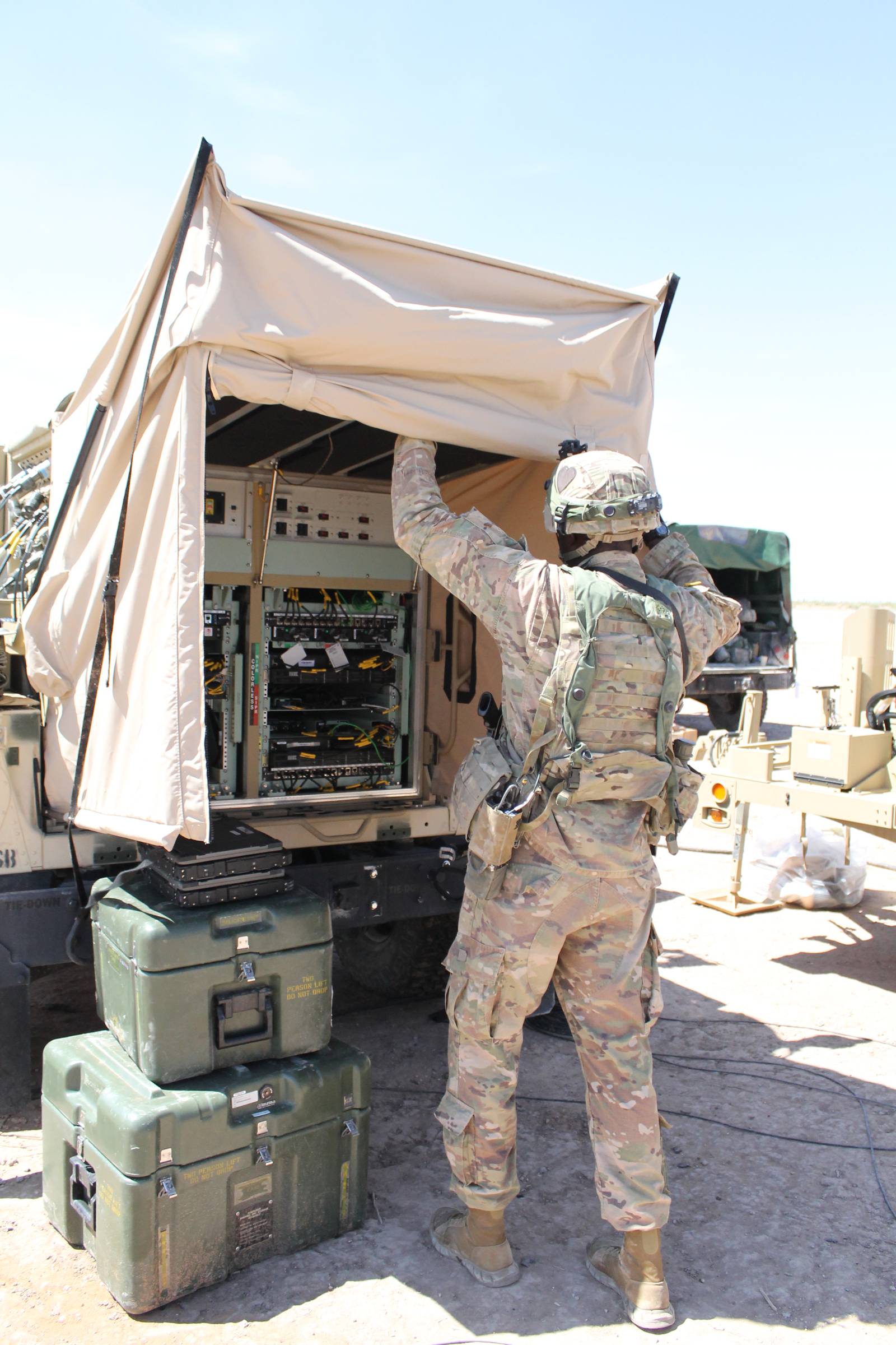 Visualizing tactical networks