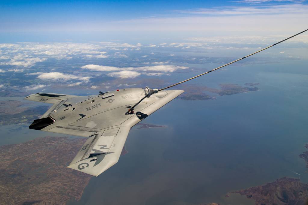 UAV refuels in flight, a first