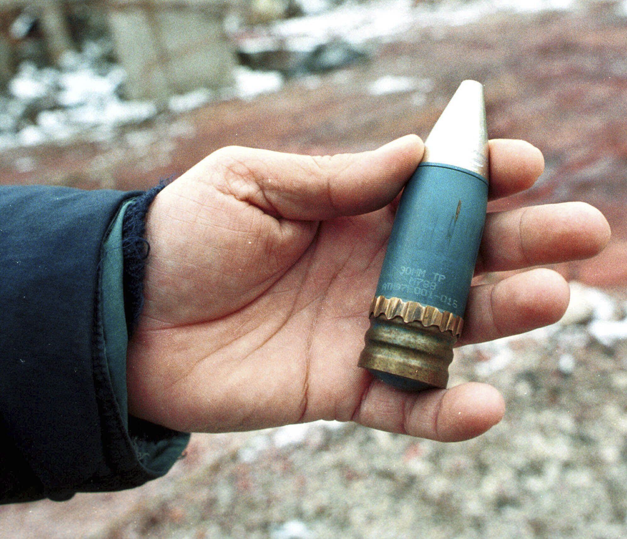 how does depleted uranium ammunition work