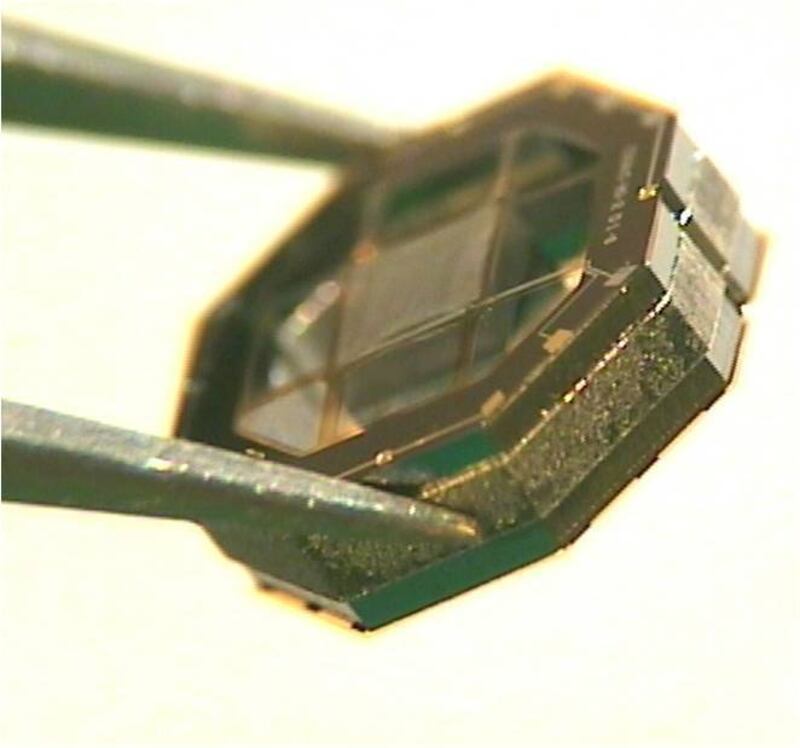 Could chip-sized atomic clocks replace GPS?